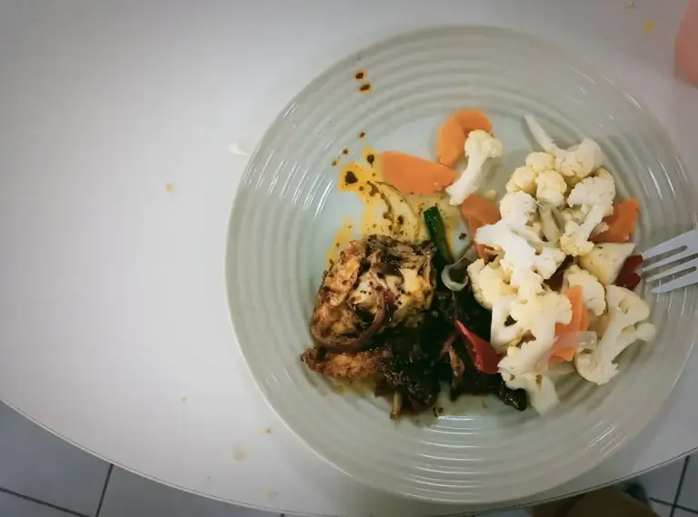6 household behaviors people raised modestly never quite let go of