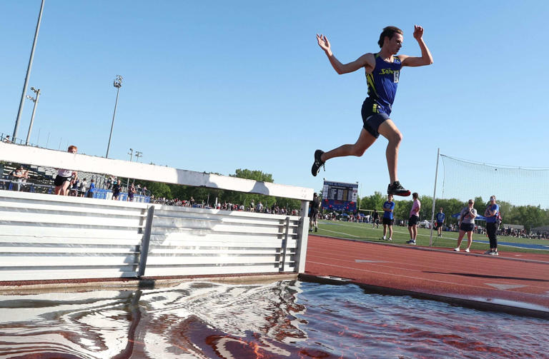 Dozens of Section III boys track athletes punch tickets to state ...