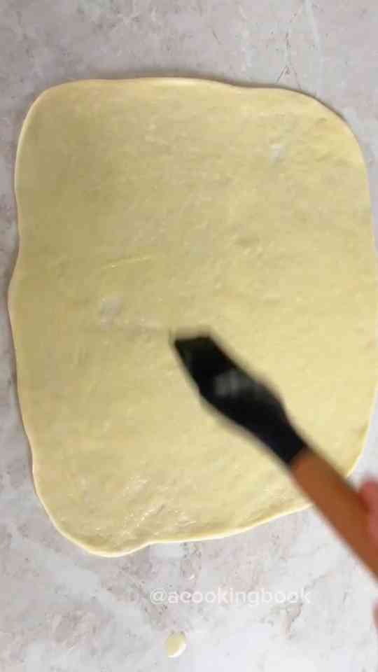 Simple hacks to shape bread like a bakery pro