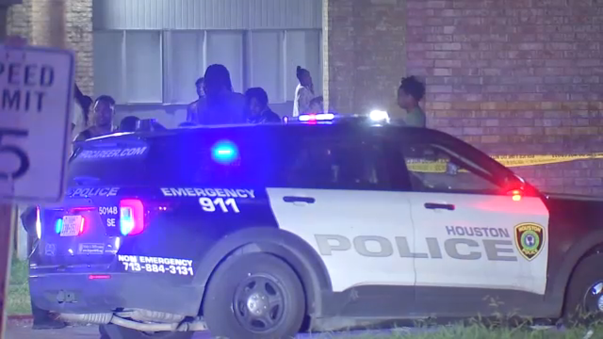 Woman stabs man to death during argument in southeast Houston apartment ...