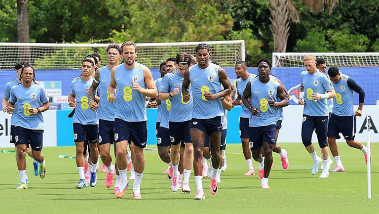England to use palm-cooling devices at World Cup