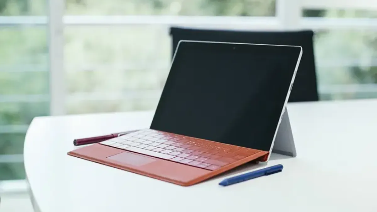 Is 8GB RAM enough to manage multiple browser tabs on budget laptop?
