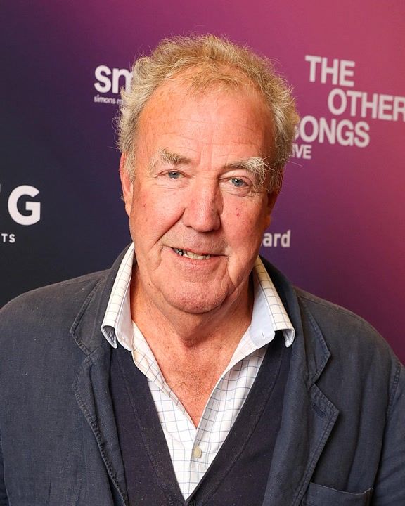 Jeremy Clarkson apologizes after farm scenes