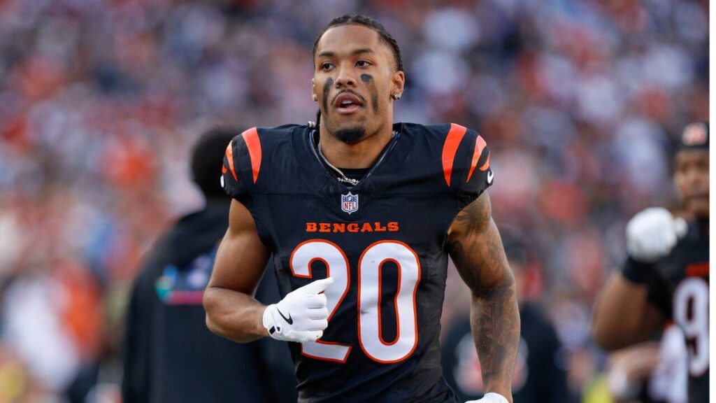 Bengals make franchise history with DJ Turner ahead of contract talks