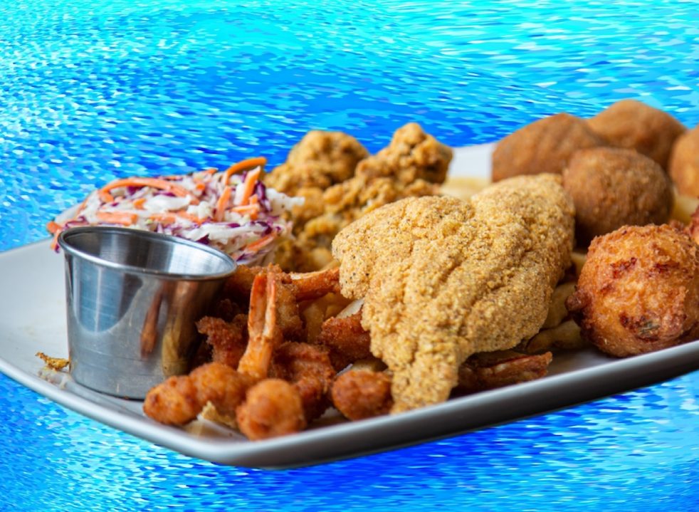 5 restaurant chains with the best fried seafood samplers, according to ...