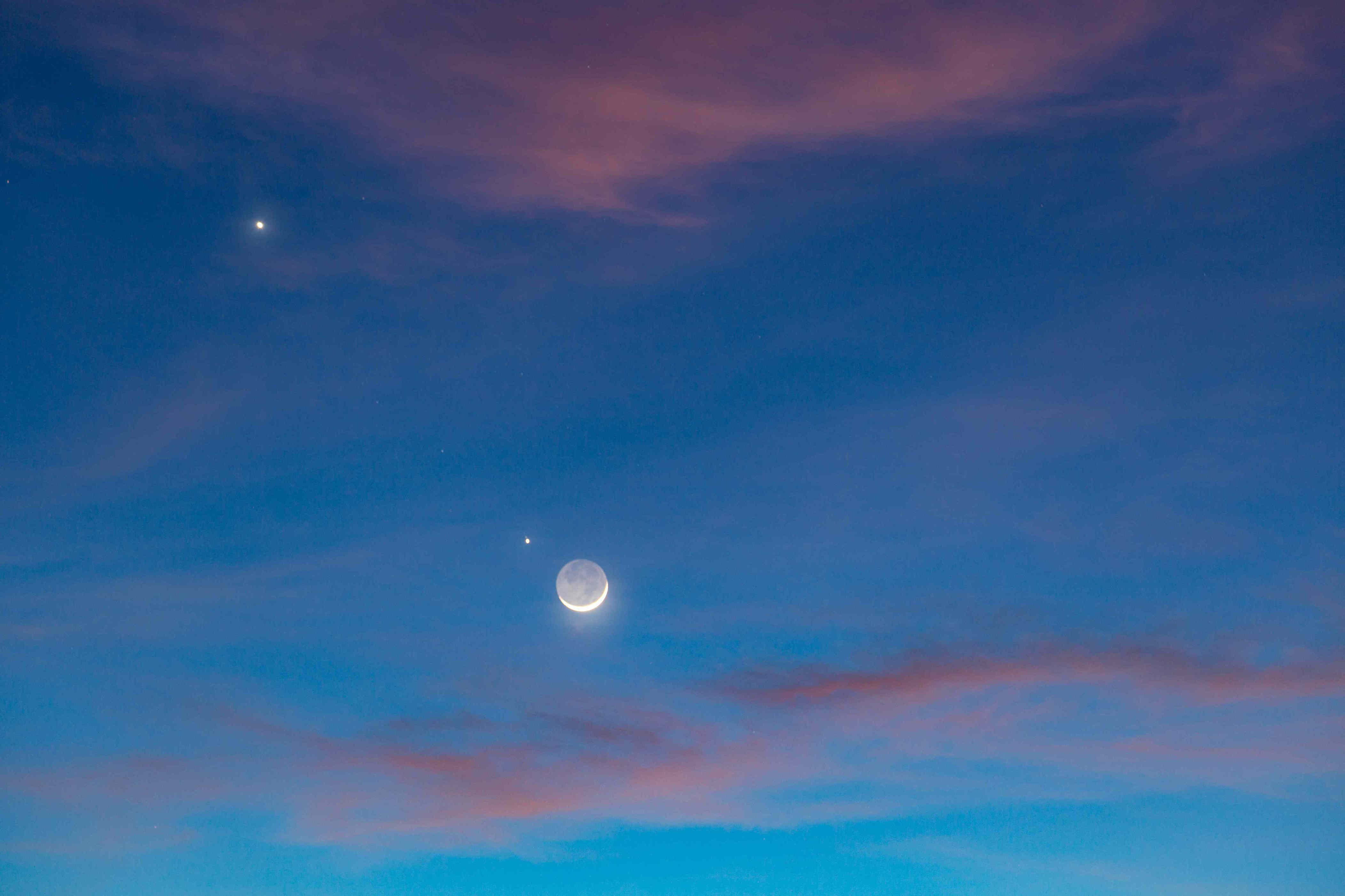 A rare Venus-Jupiter conjunction is coming soon—here’s how and when to ...