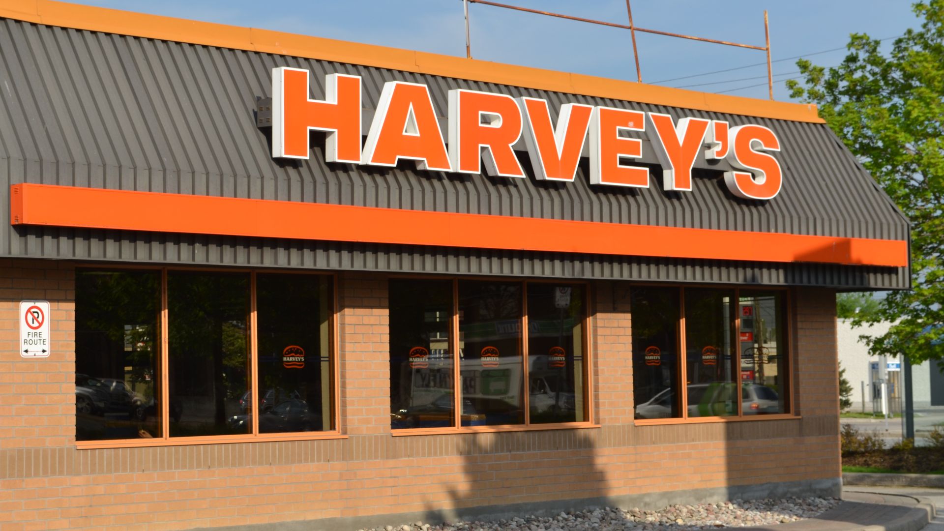 10 terrible fast food chicken tenders & 10 that got them right