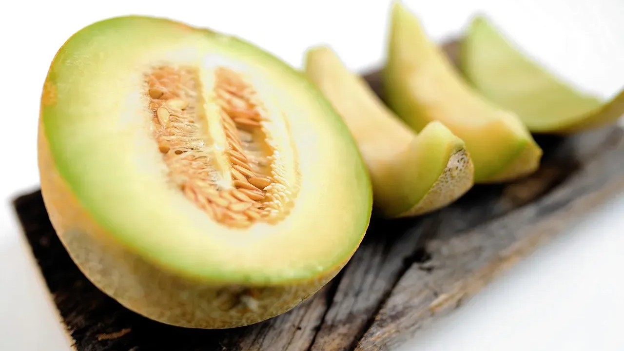 Why you should never buy pre-cut melons from the grocery store ...