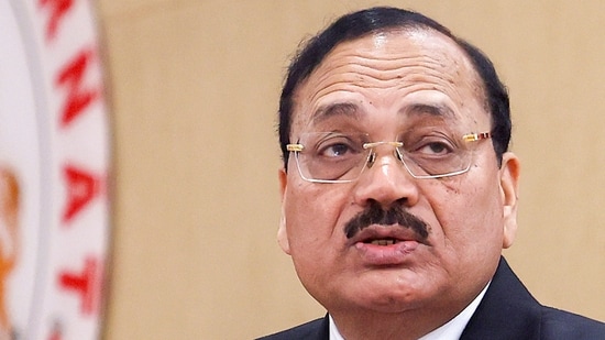 ‘I have to cut it off’: Anchor stops question after CJI Surya Kant's UK ...