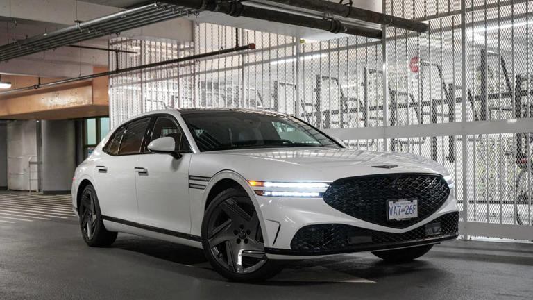 2026 Genesis G90