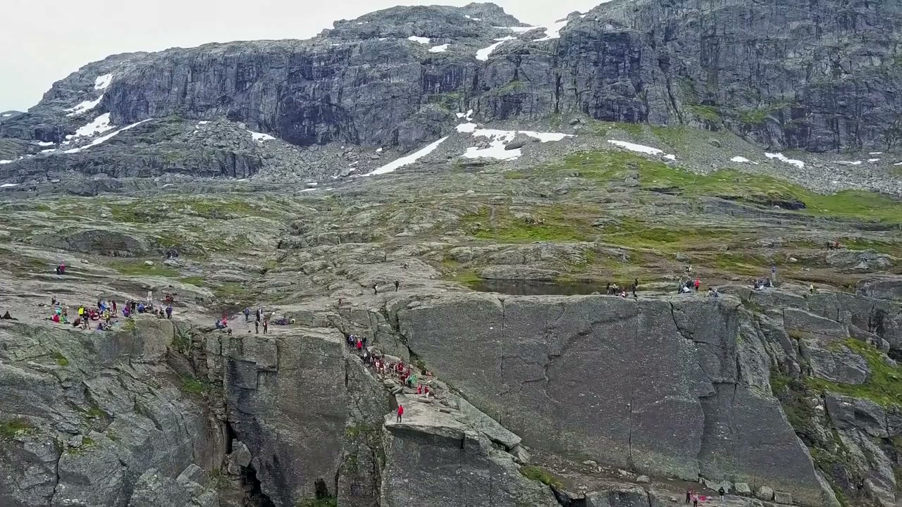 Trolltunga, Norway: Drone discovers fjord landscape