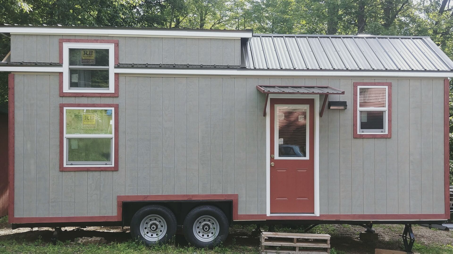 Clay County couple’s tiny home stolen from property