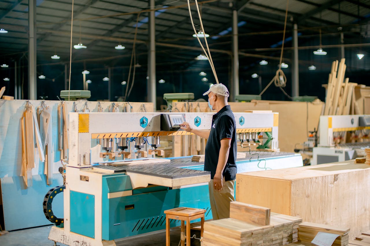 Reshoring rhetoric, offshoring reality: Why Canadian manufacturing jobs ...