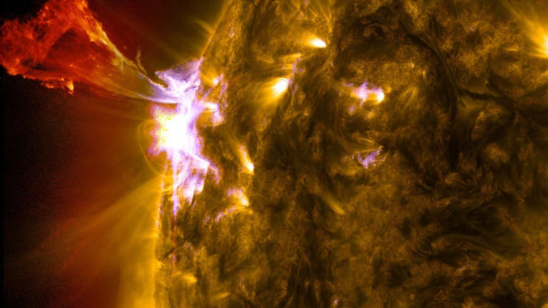 A G3 geomagnetic storm can force voltage corrections on power grids and ...
