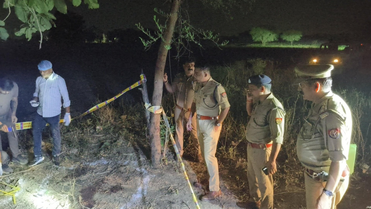 UP police book family of man killed in Ghazipur 'encounter' for ...