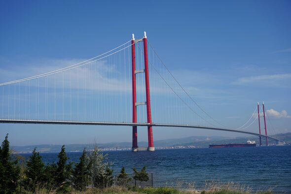 World's longest suspension bridge connects two continents and cost £ ...