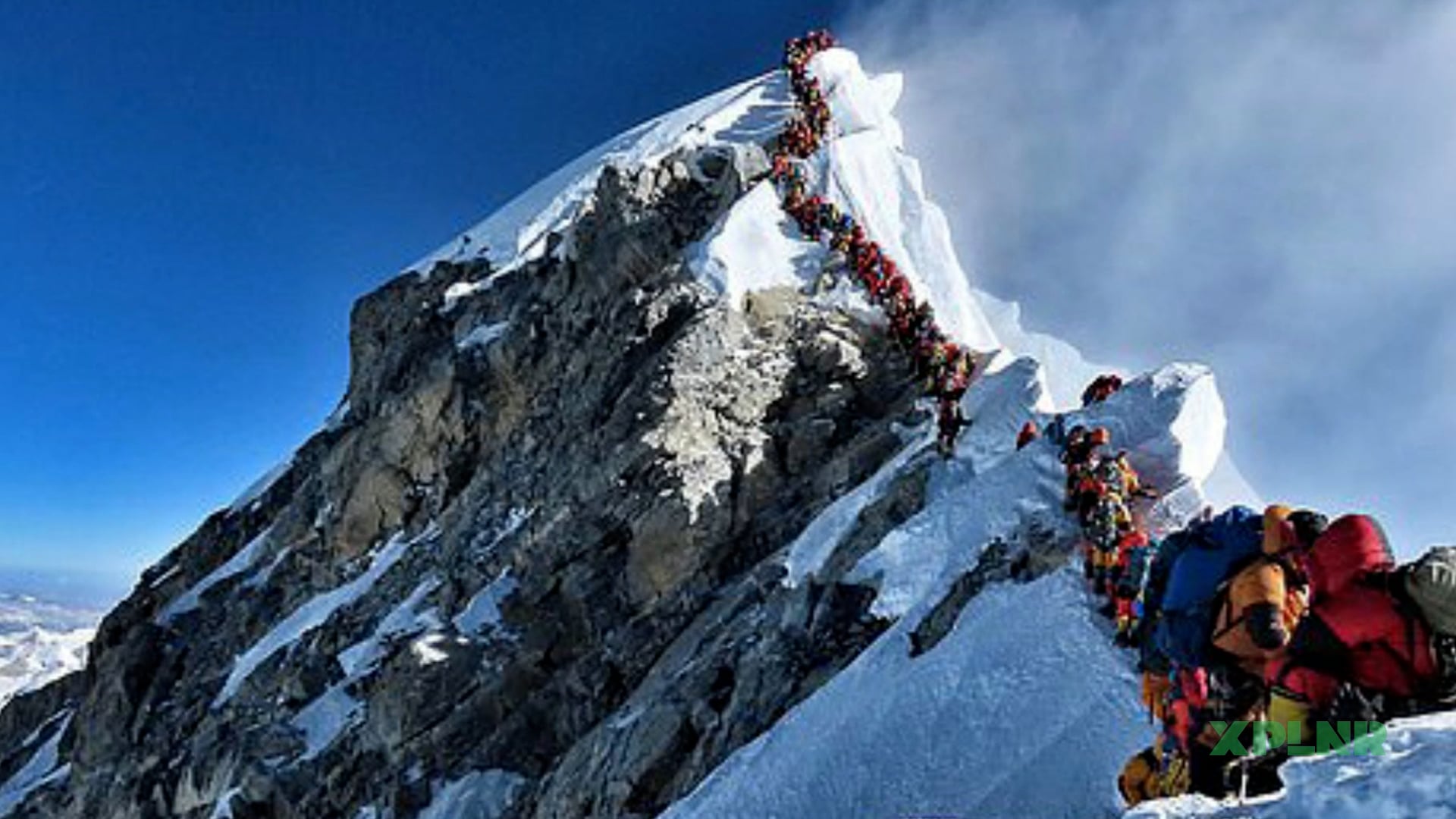 The dangerous reality of Mount Everest traffic jams
