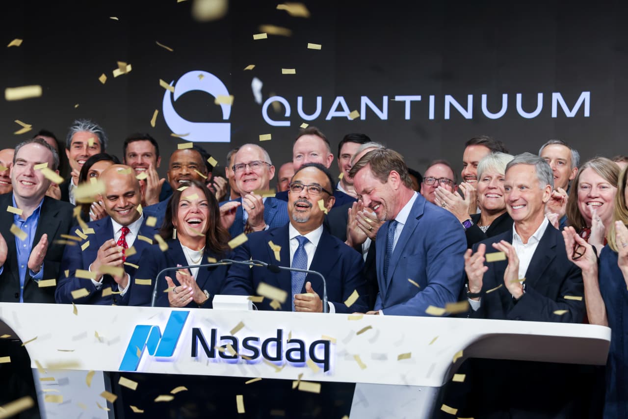 Quantinuum stock breaks below its offer price. Why the buzzy quantum ...