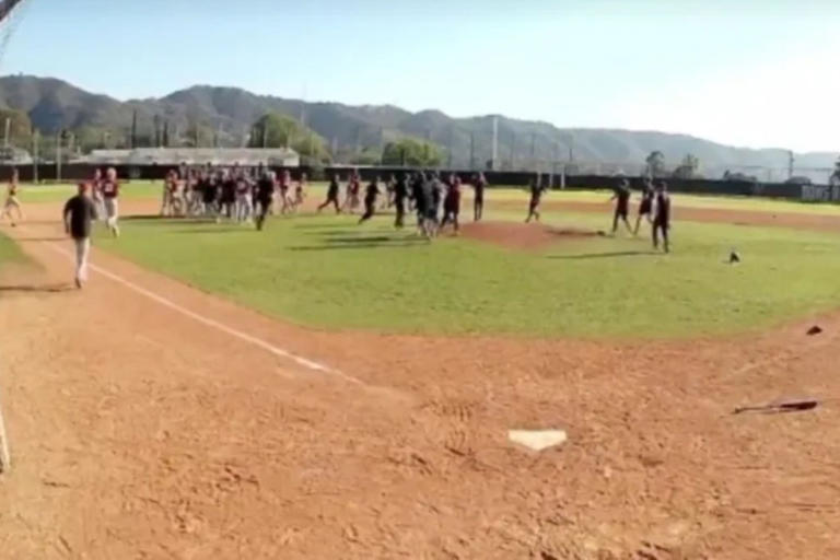 Benches-clearing brawl breaks out during Southern California HS ...