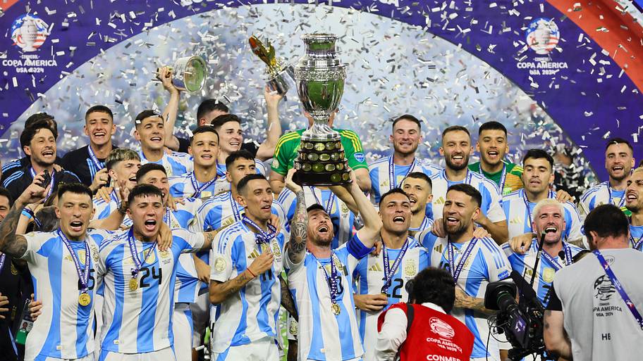 Lionel Messi set for historic night at Texas A&M’s Kyle Field ahead of ...