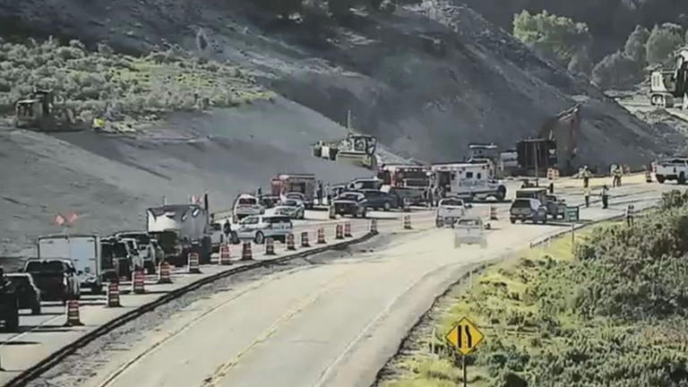 Head-on crash forces closure of both directions of US-6 in Utah County
