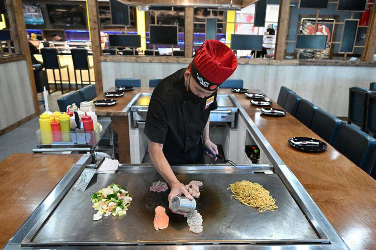 Hibachi, sushi & onion volcanoes. See inside new Japanese steakhouse in ...