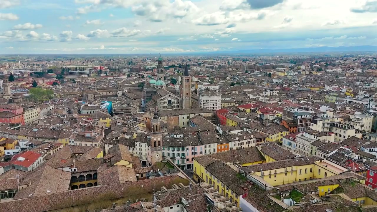 Parma, Italy: Drone tour of Romanesque landmarks
