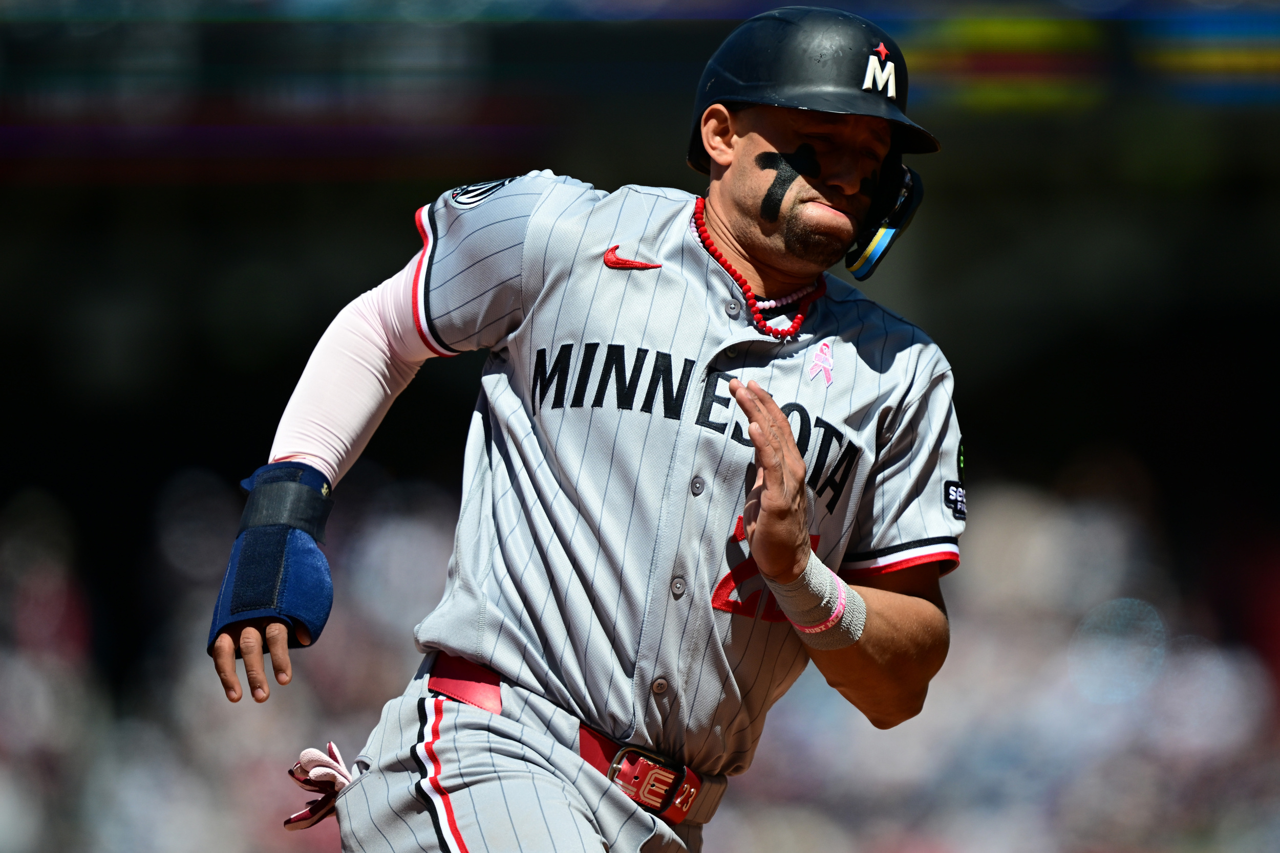 Twins playing Royce Lewis at first base, second base in minors