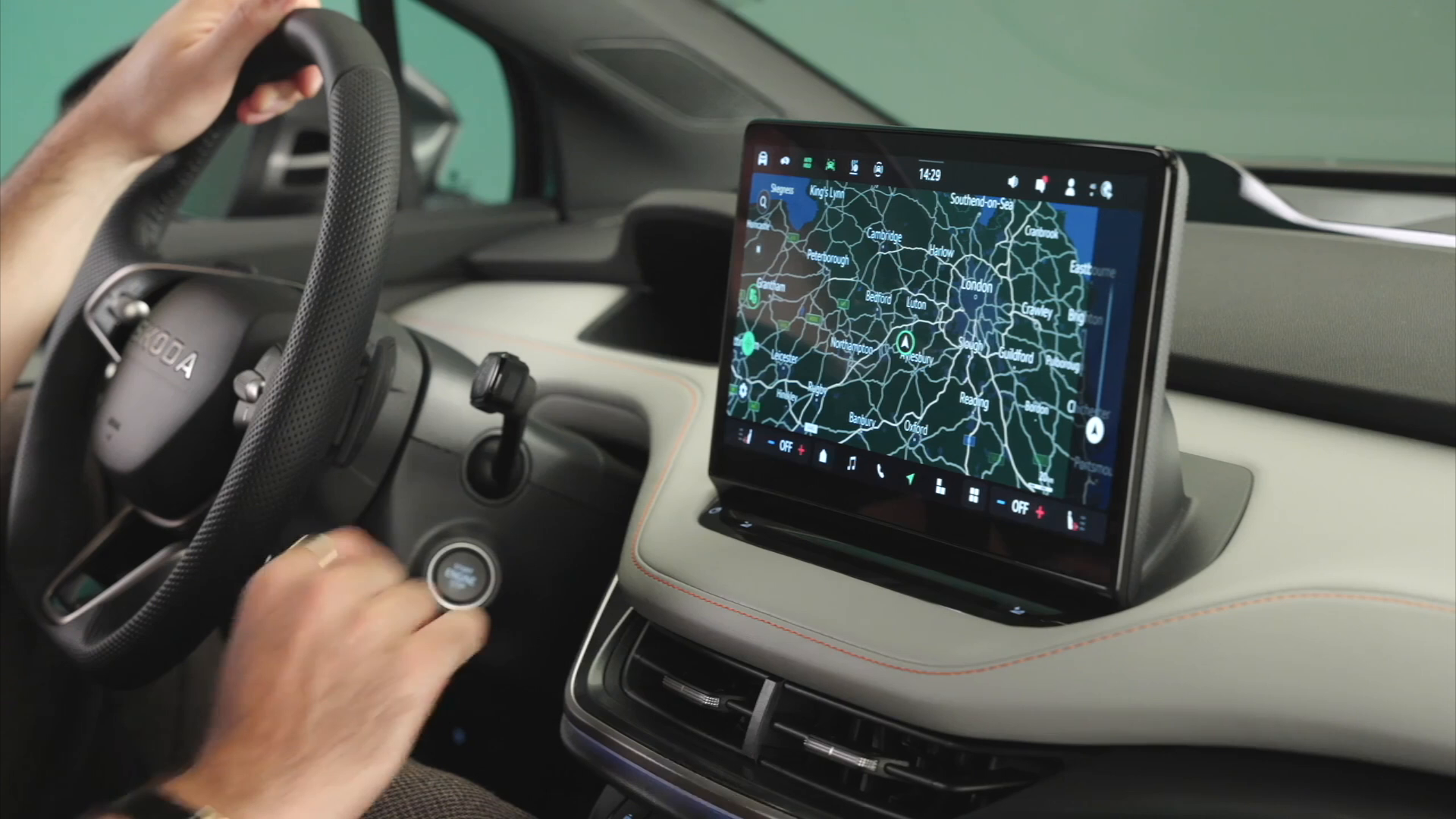 Der neue Škoda Elroq - Serienmäßiges 13-Zoll-Infotainmentdisplay und ...