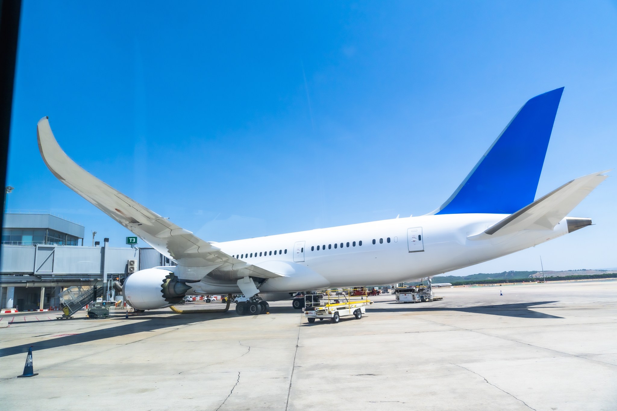 Woman scared of flying arrives at German airport, then plane tips onto nose