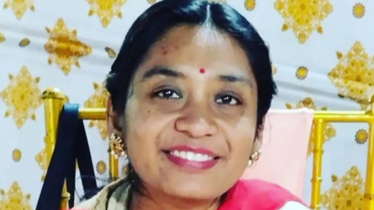 ‘Her smile lit up every classroom’: Students remember DU professor ...