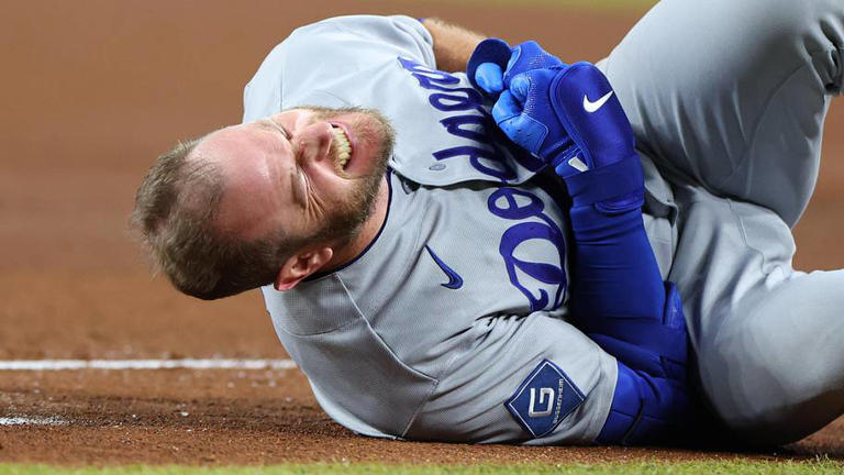 No, the Max Muncy-Ildemaro Vargas collision shouldn't prompt MLB to ...