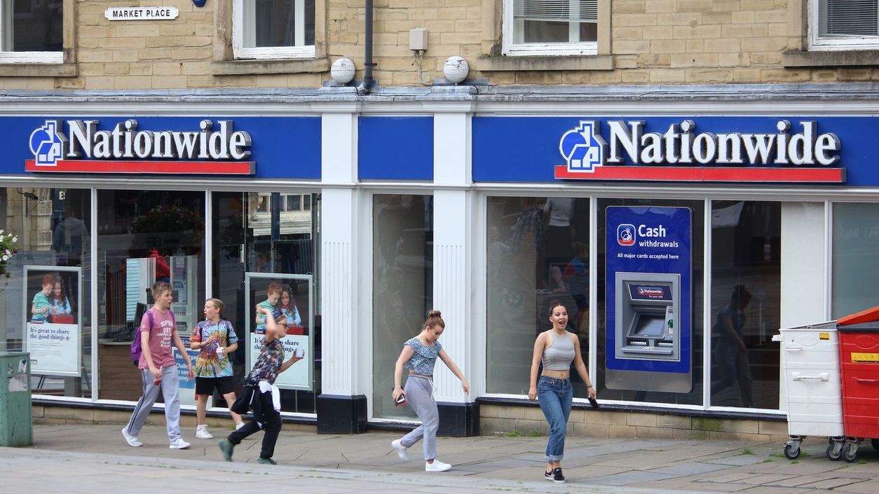 Nationwide Building Society rolls out defibrillators across 605 branches