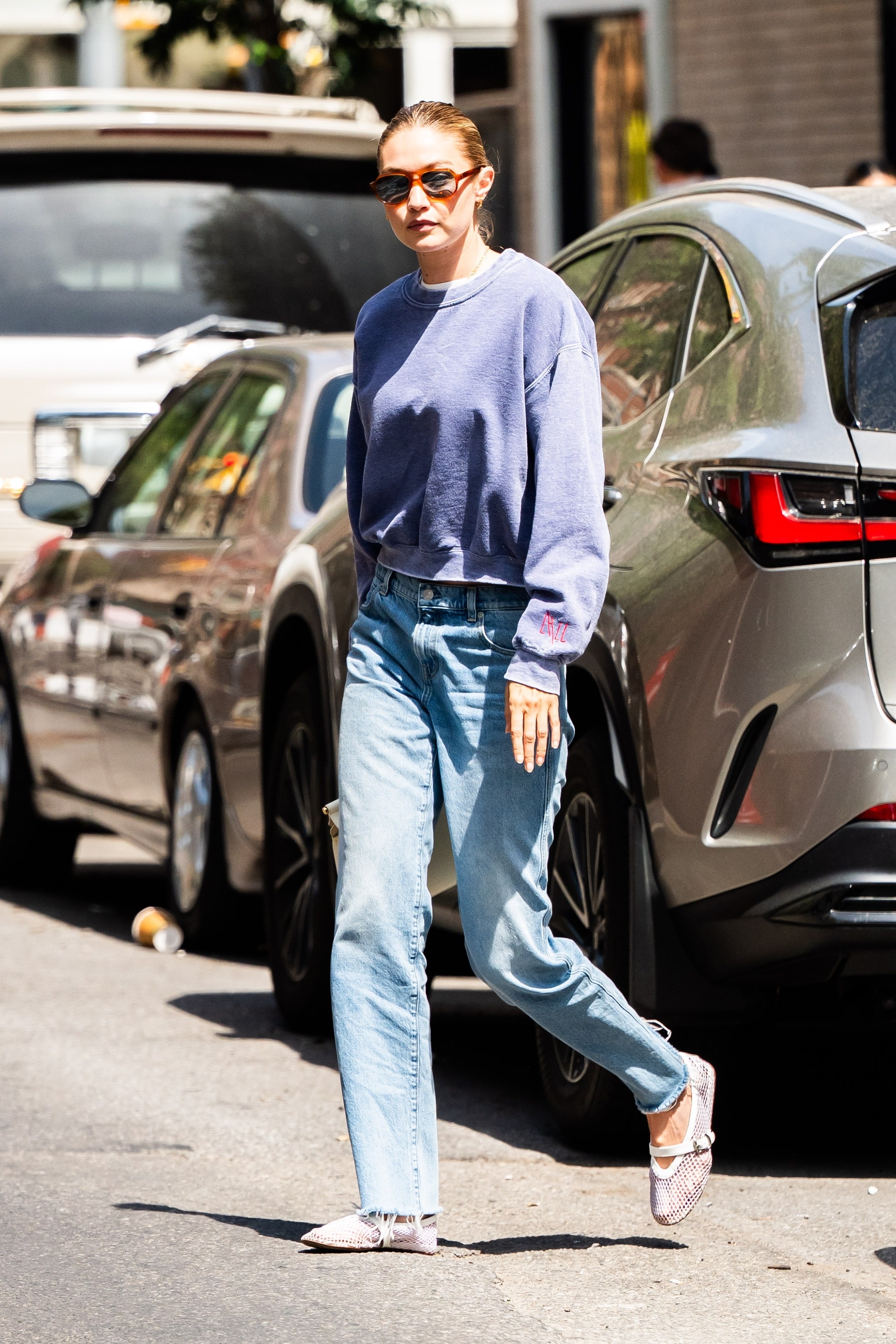 This exact ballet flats trend makes elevating jeans so easy—ask Gigi Hadid
