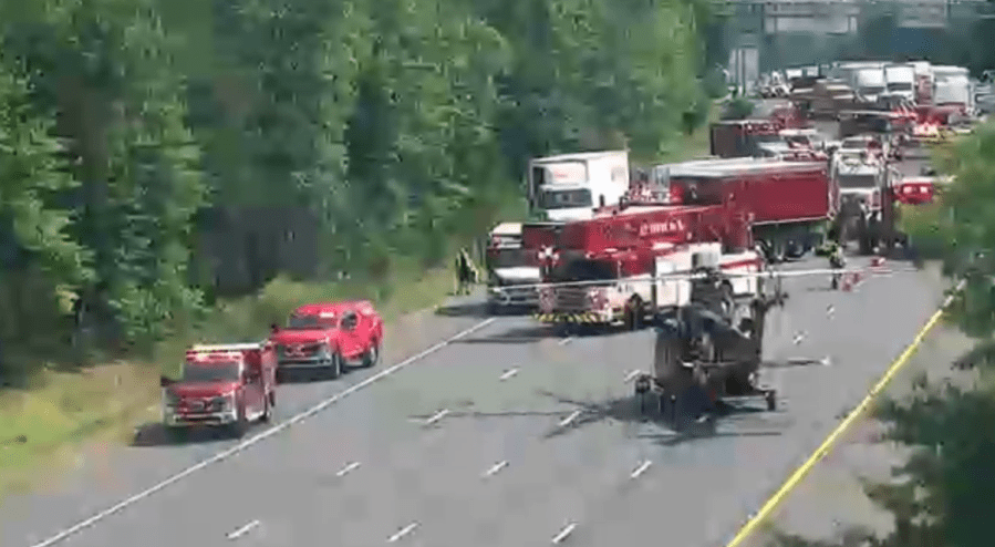 Helicopter lands on I-95 in Howard County following crash; 1 hospitalized