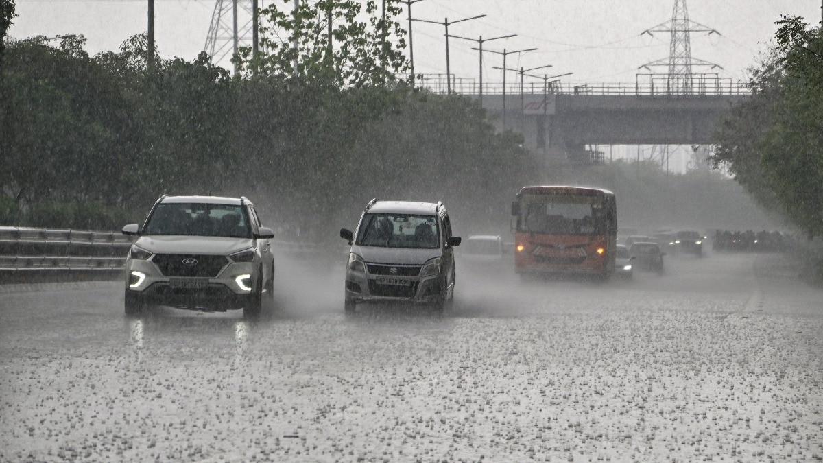 Monsoon on the move: Heavy rain likely in North, South and Central ...