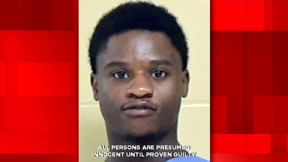 4 kids inside stolen car during chase with Shreveport police; teen arrested