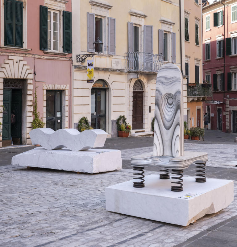 Al via White Carrara, design in marmo anima la città