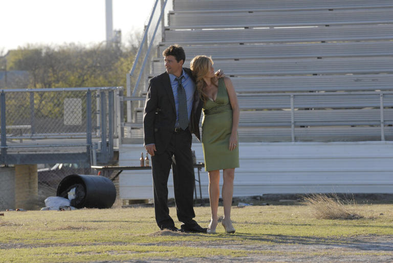 Connie Britton & Kyle Chandler made a pact for the Taylors on Friday ...