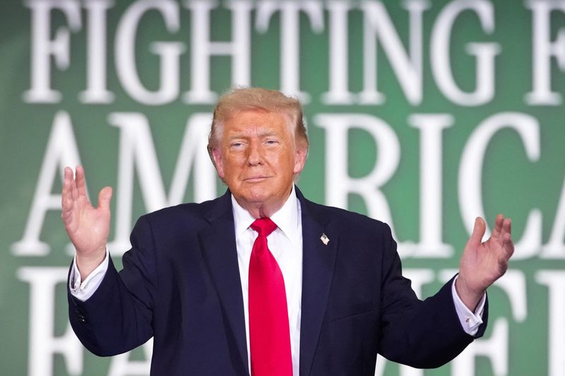 Trump, campaigning for Republicans in Wisconsin, vows quick end to Iran war