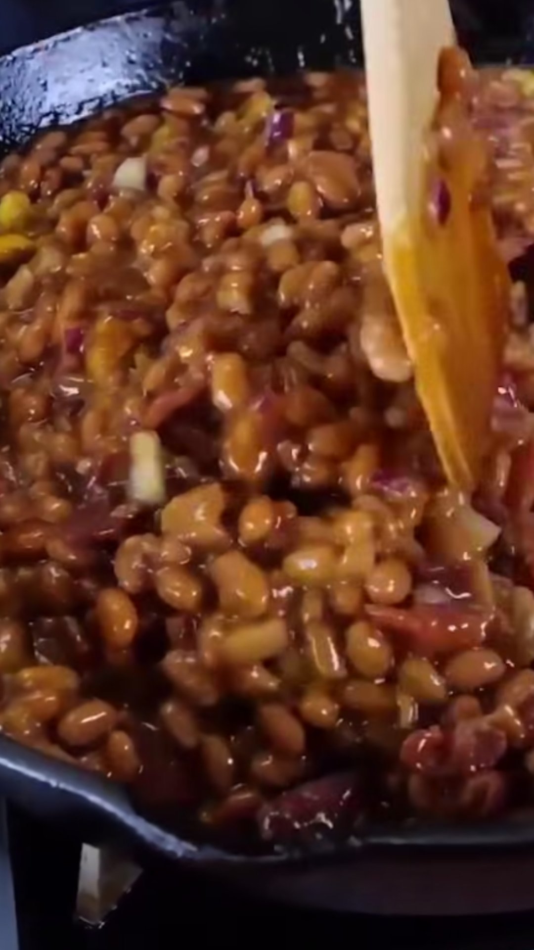 Bacon beans for a cozy barbecue side