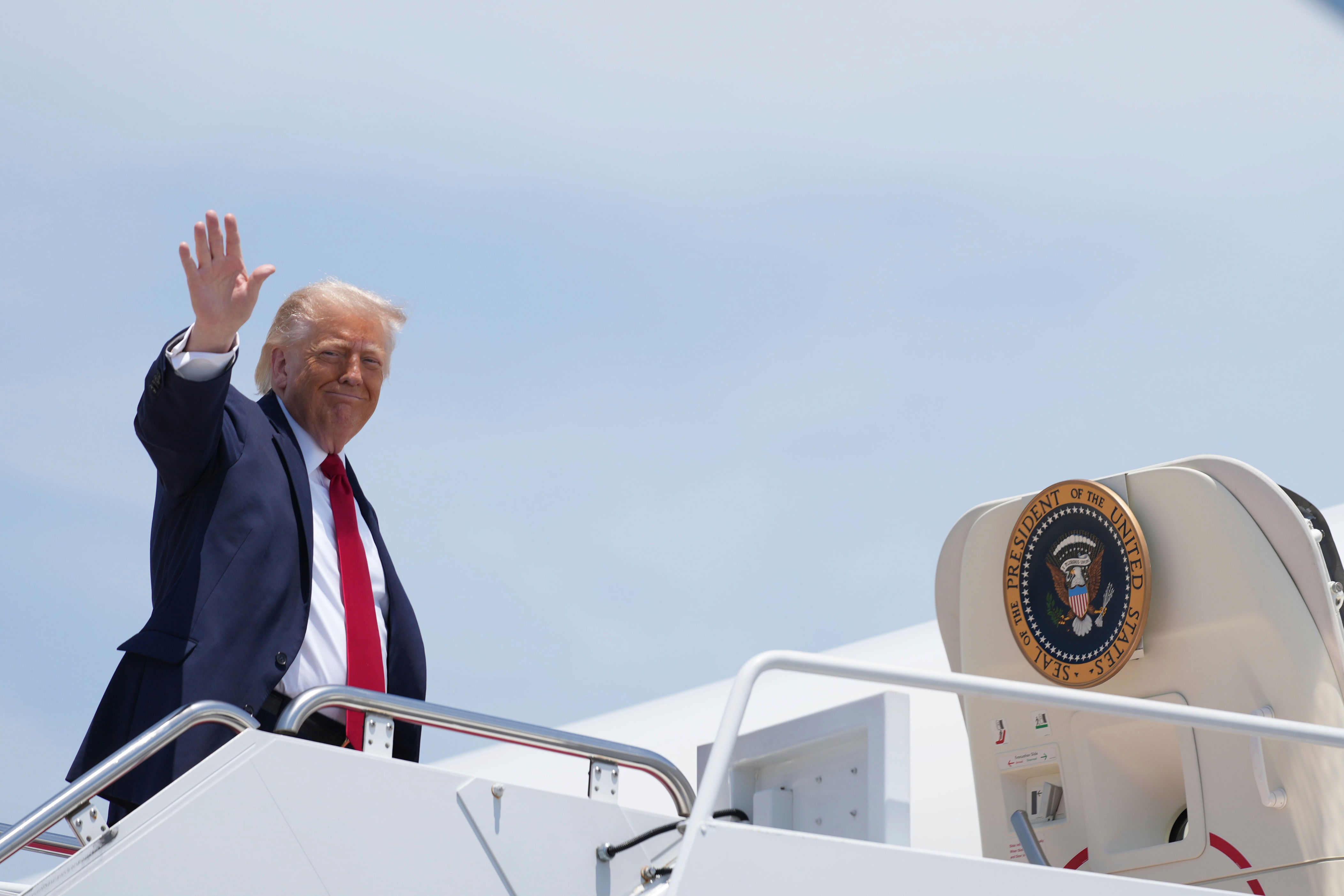 Trump to meet with artificial intelligence companies on government ...