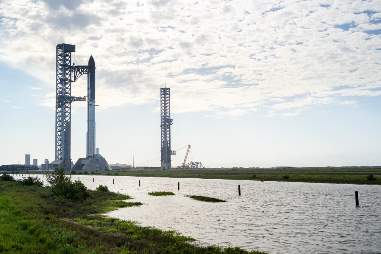 SpaceX’s lofty IPO has serious earthbound problems, from emissions to water