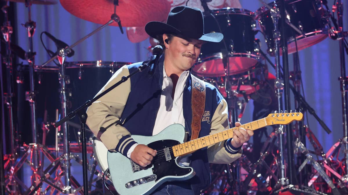 Zach Top expands Cold Beer & Country Music tour with new fall dates and ...