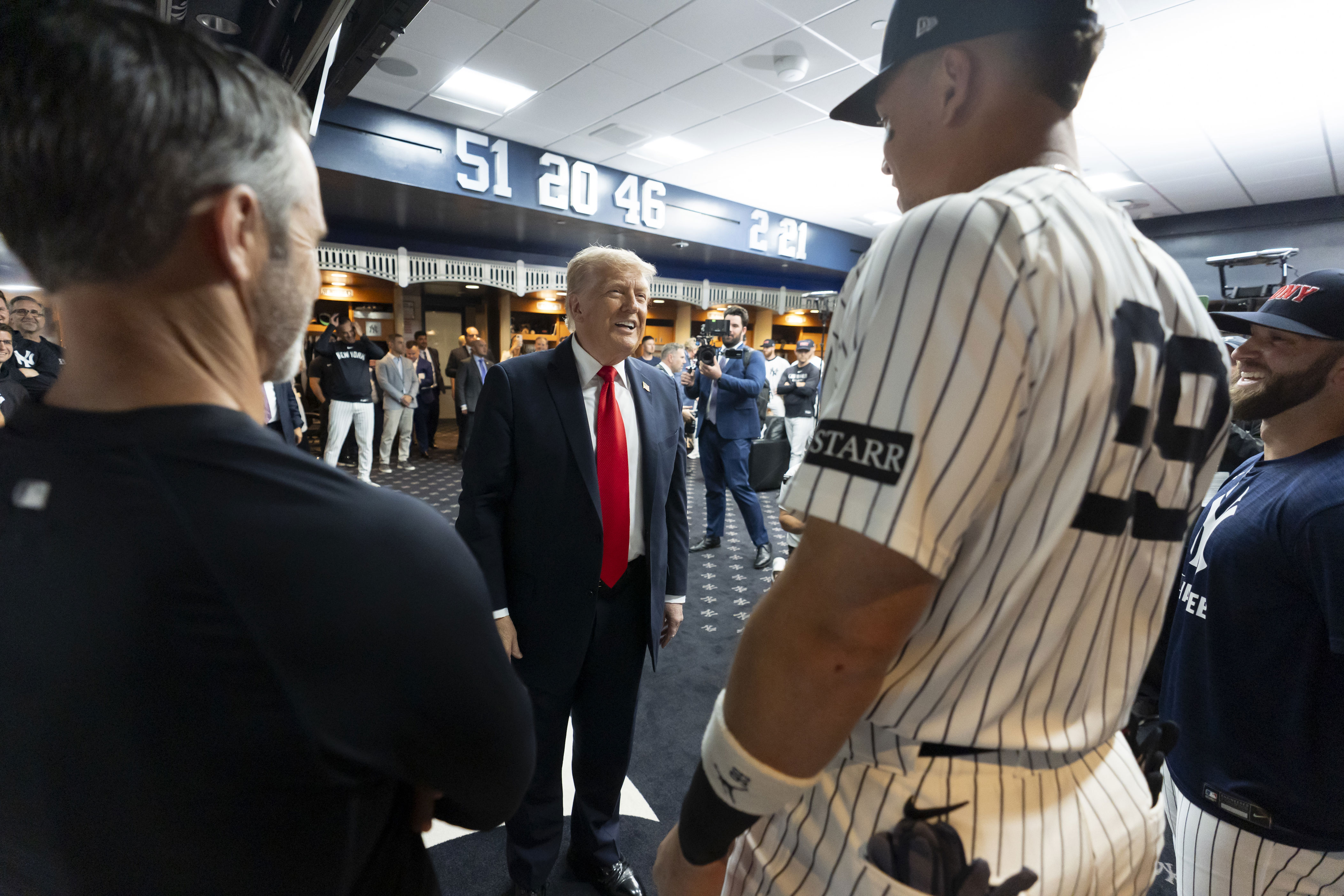 President Trump sides with MLB owners in CBA fight with union: 'If you ...