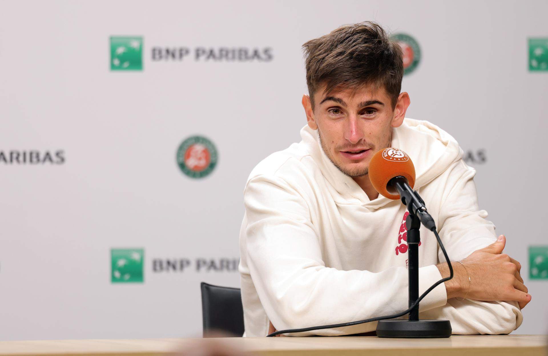 Roland Garros suma otro giro inesperado: Arnaldi se retira antes de ...