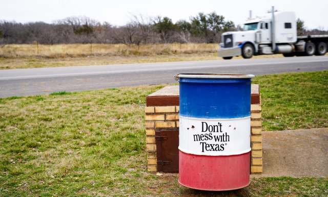 'My entire community is gonna break ranks': Texas woman delivers stark ...