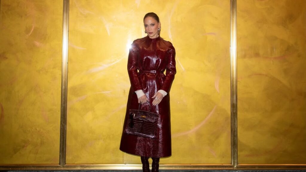 Jennifer Lopez 'wanted' to star in a rom-com that ultimately went to ...