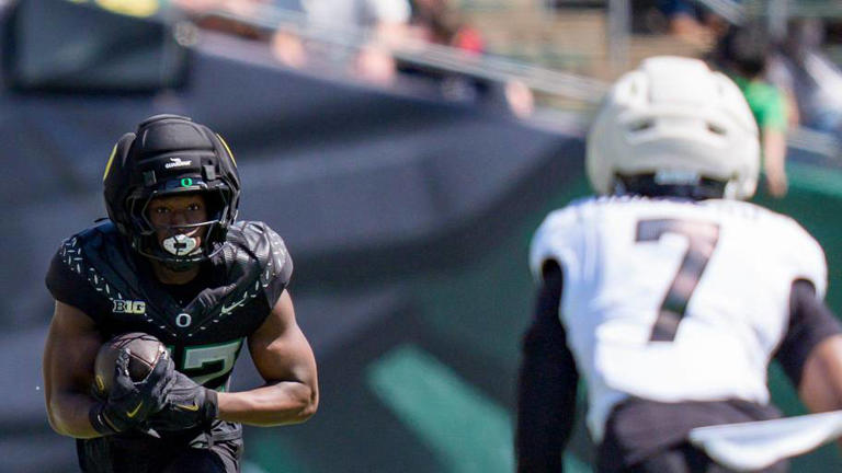 Oregon Ducks running back recruit cancels official visit