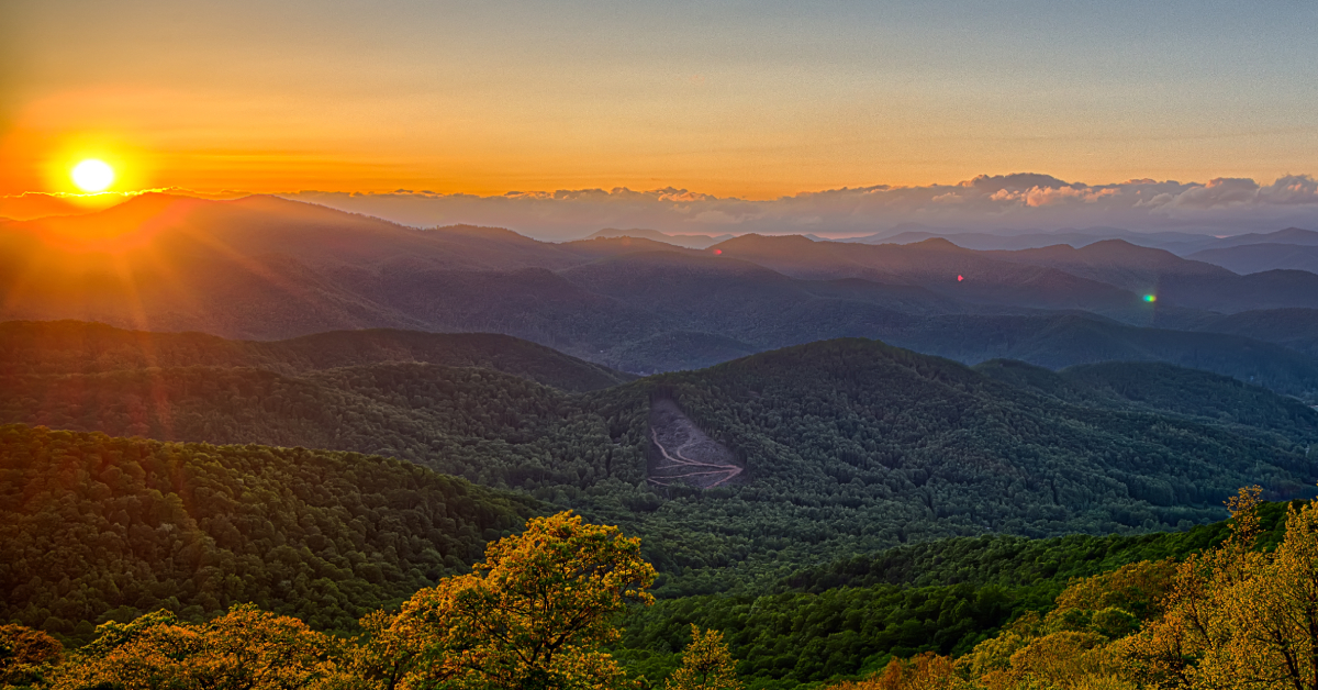 10 breathtaking Blue Ridge Mountain towns to retire on nothing but ...